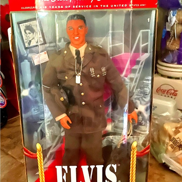 Elvis Presley | Toys | Elvis Presley Action Figure In Military Uniform ...